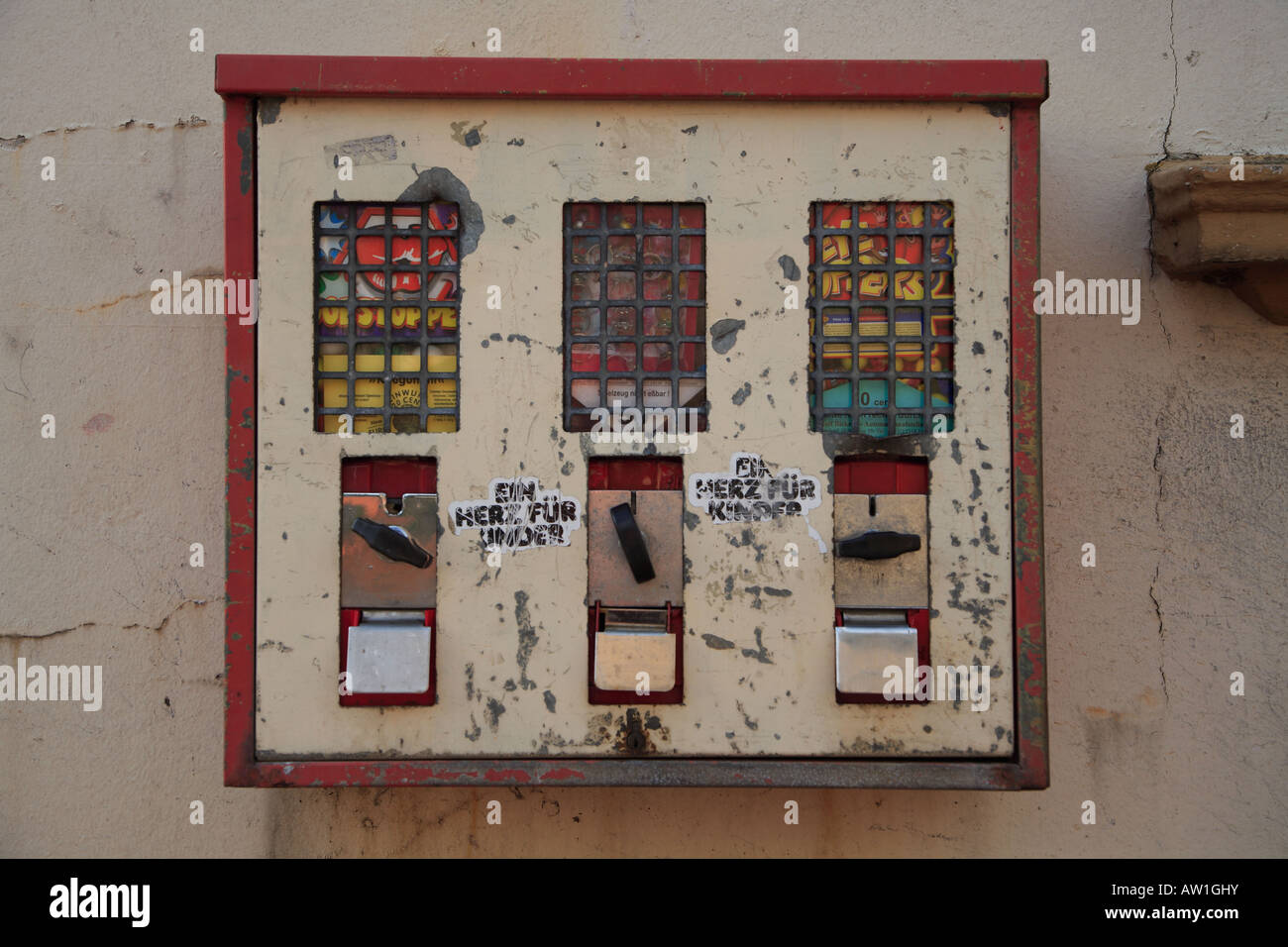 Chewing gum vending machine Banque de photographies et d’images à haute ...