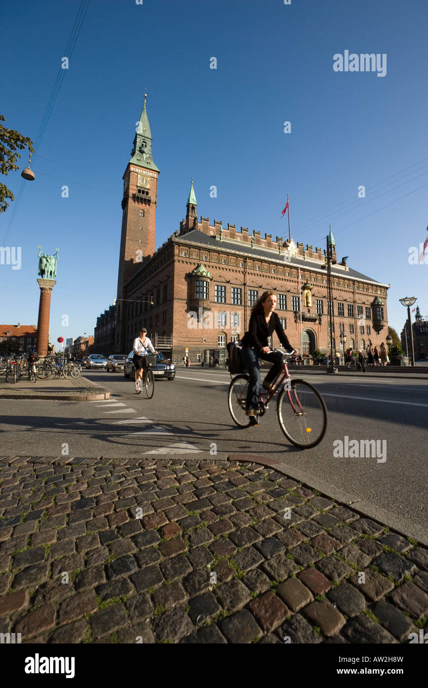 Radhuspladsen town hall square Banque de photographies et d’images à ...
