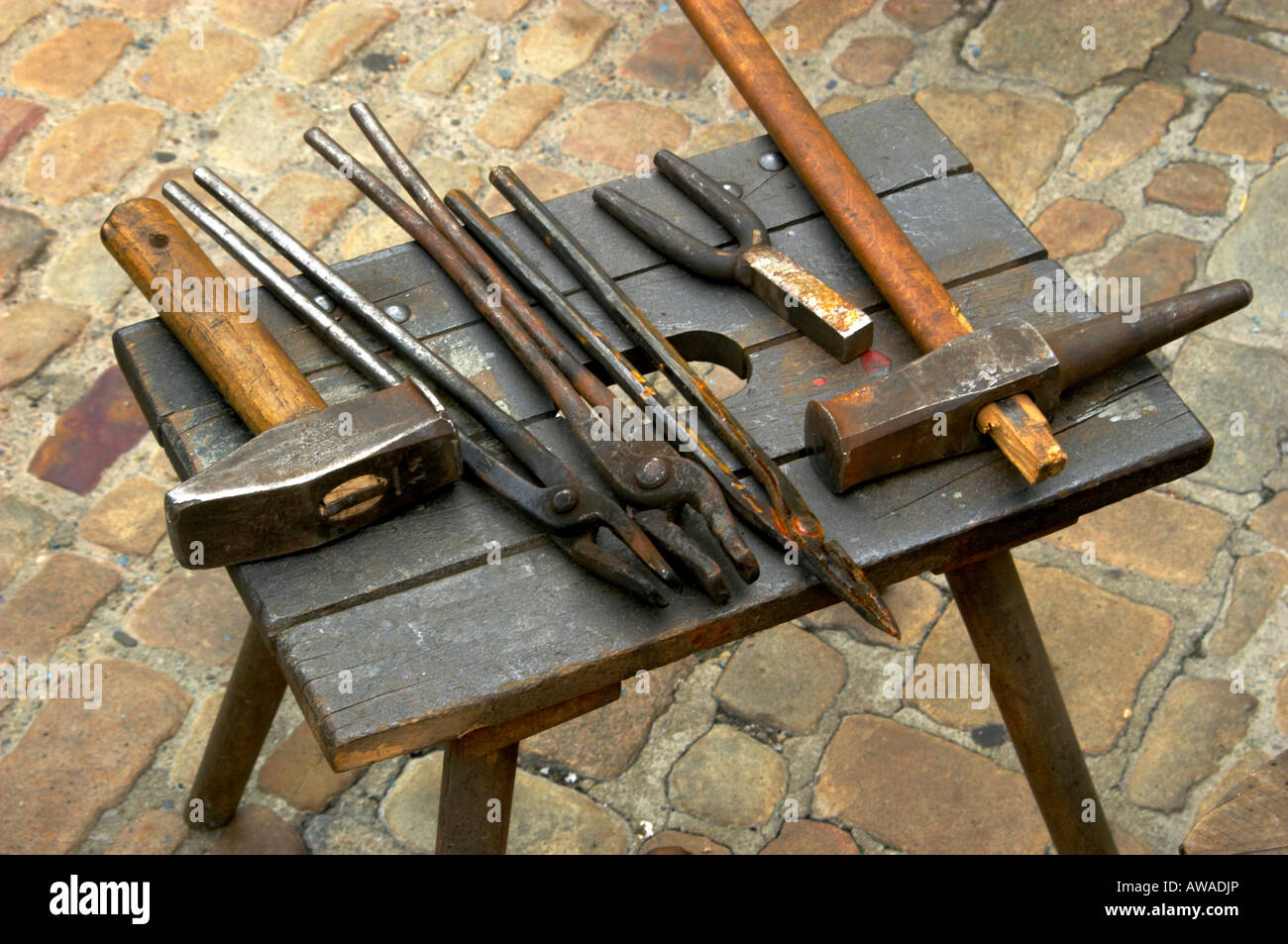 Les outils du forgeron Photo Stock - Alamy
