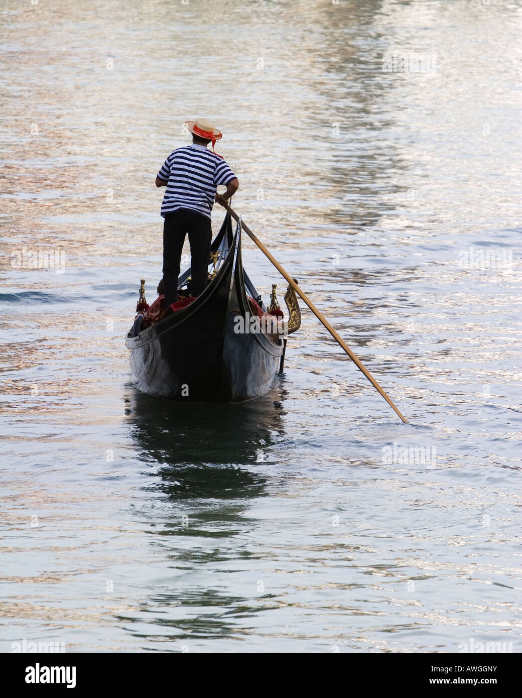 Gondolier venice stripe Banque de photographies et d’images à haute ...