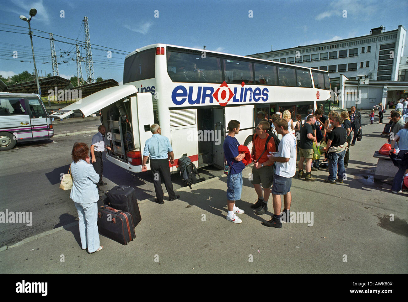 Eurolines bus Banque de photographies et d’images à haute résolution ...