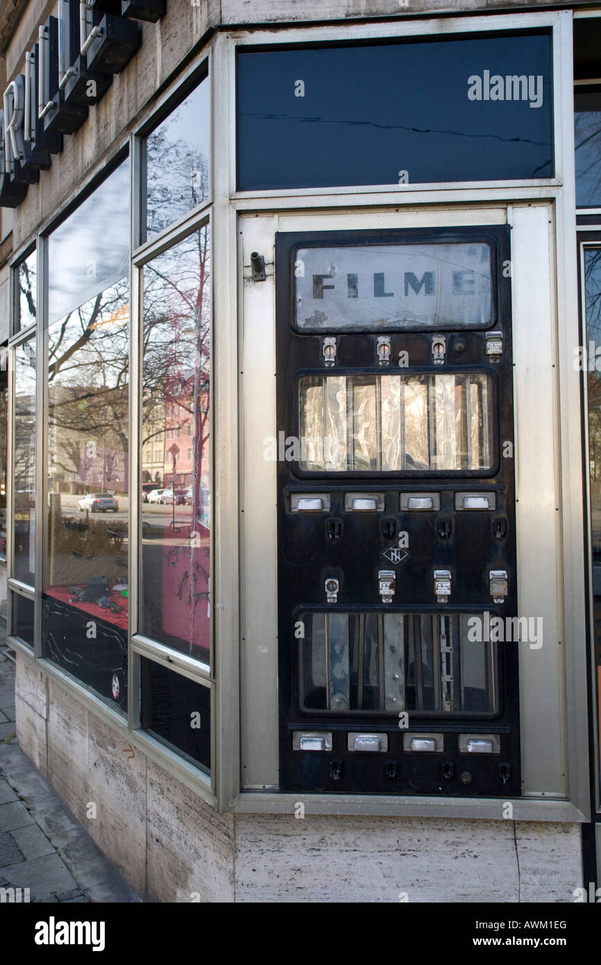 Historic vending machine Banque de photographies et d’images à haute ...