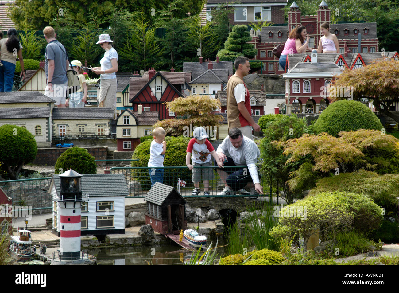 Bekonscot Model Village, Beaconsfield, Buckinghamshire England UK Photo ...