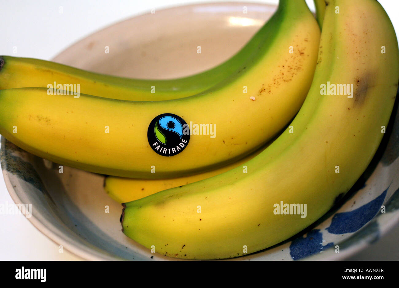 Label du commerce équitable sur la banane Photo Stock - Alamy