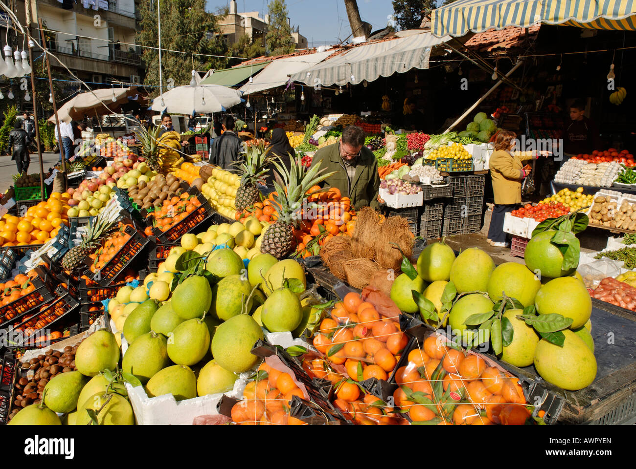 Marché de Fruits et légumes à Damas, Syrie Photo Stock - Alamy