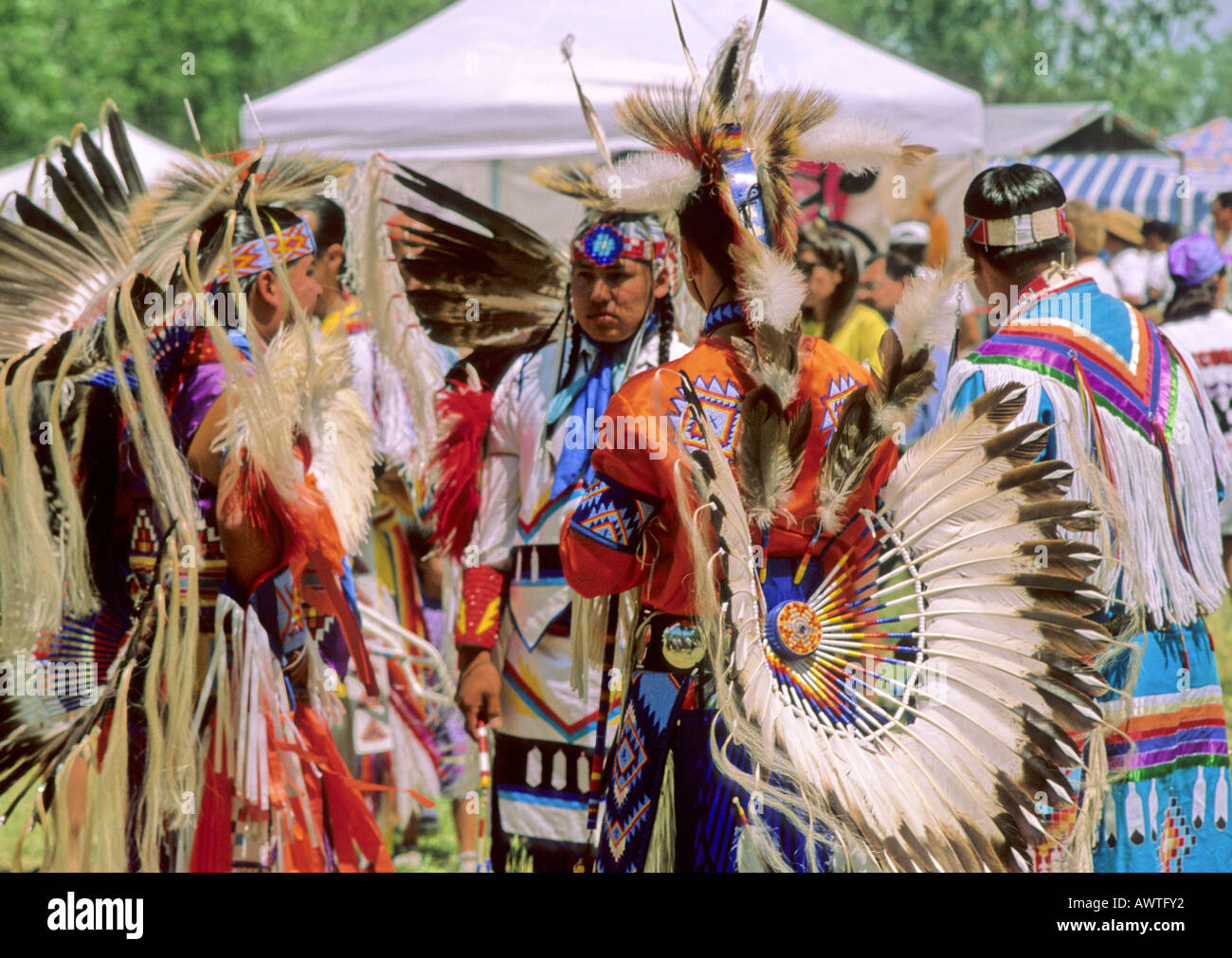Tribus canadiennes Banque de photographies et d’images à haute ...