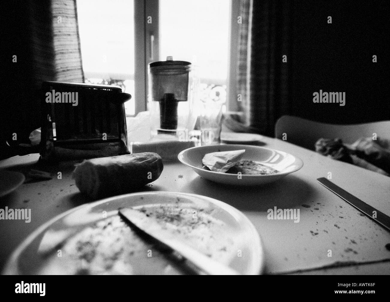 Tables de service Banque d'images noir et blanc - Alamy