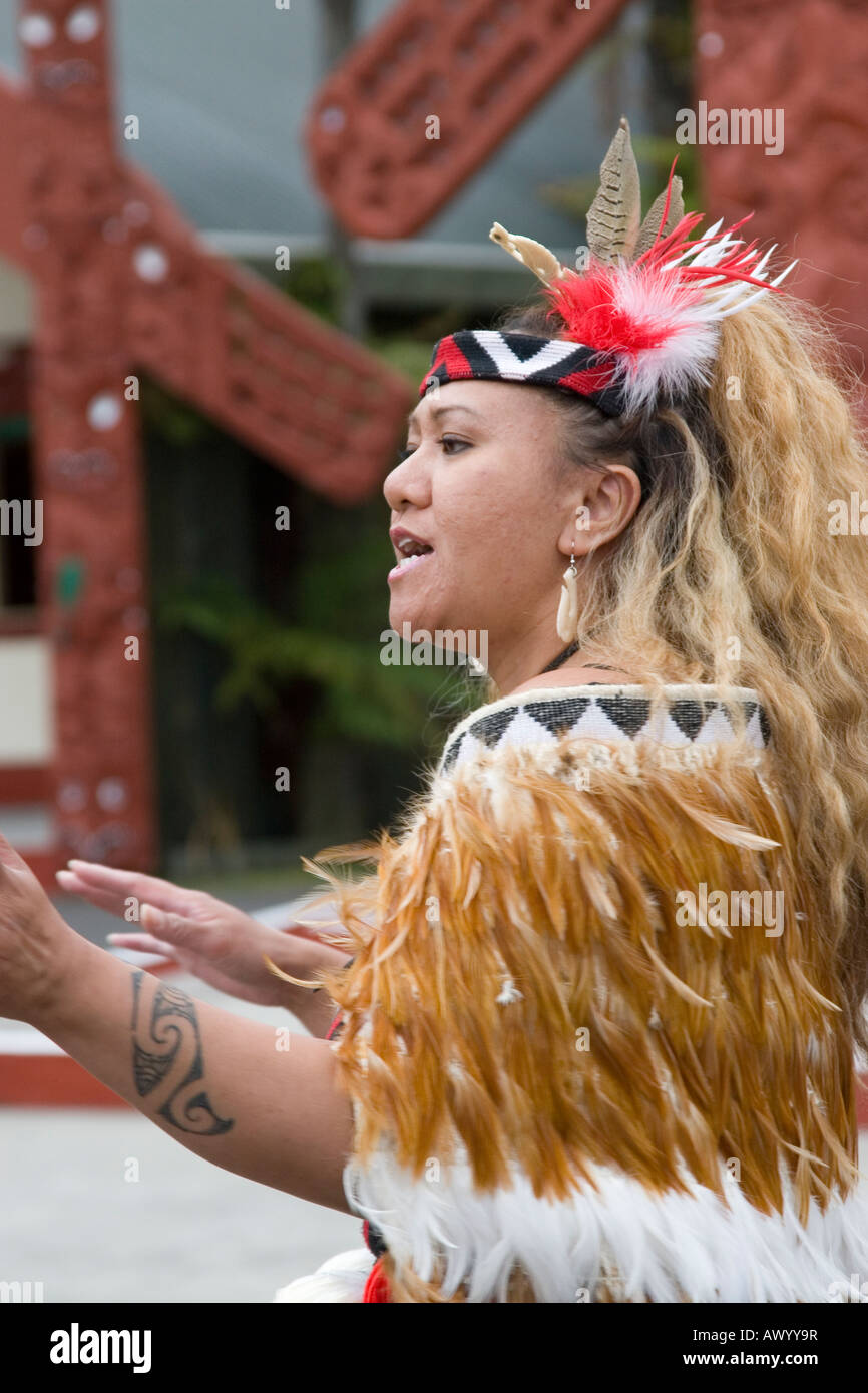 New zealand maori clothes Banque de photographies et d’images à haute ...