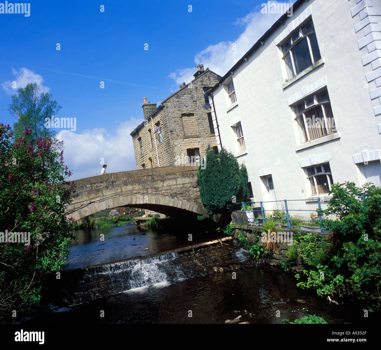 Delph town Banque de photographies et d’images à haute résolution - Alamy