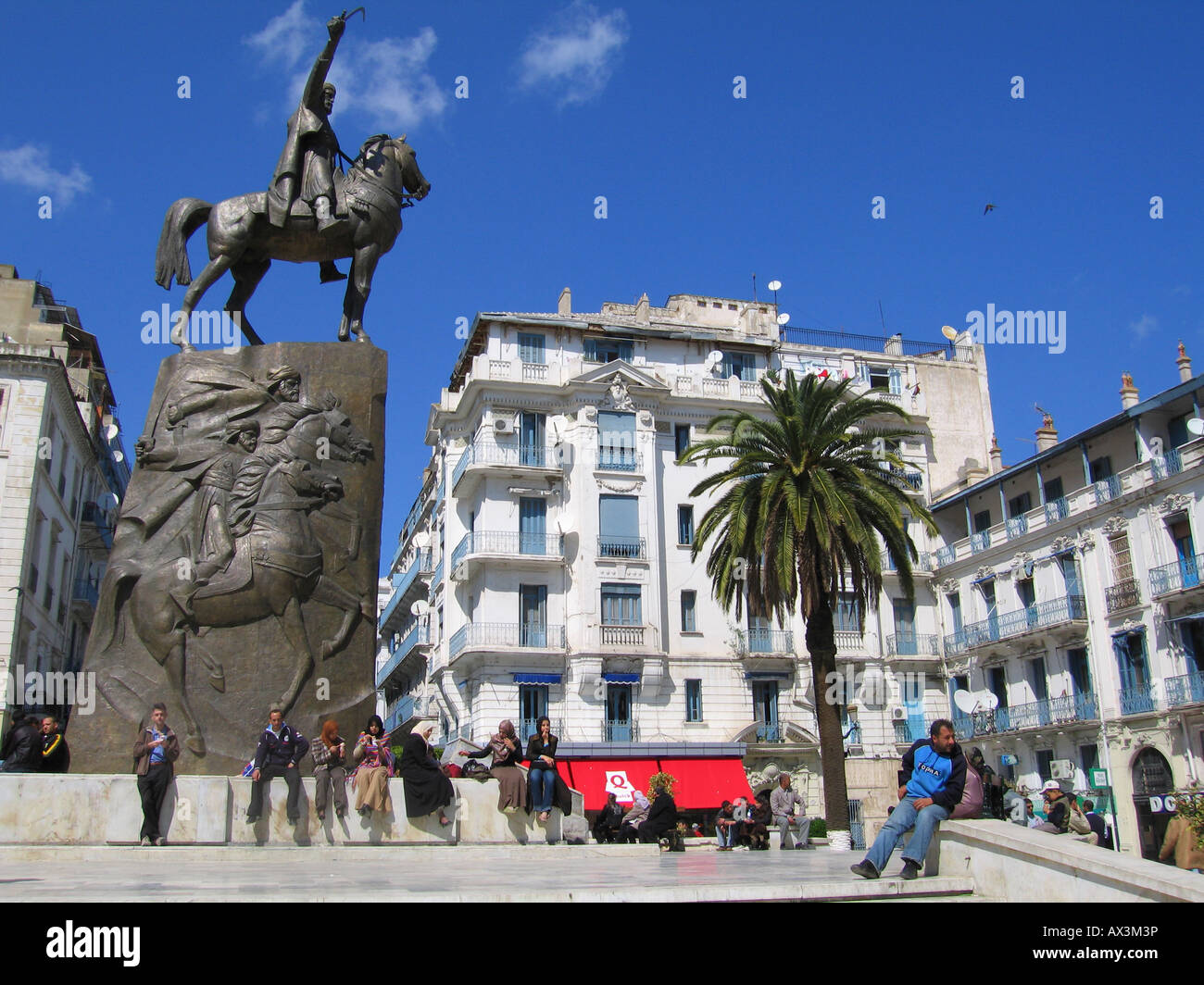 Abdelkader statue Banque de photographies et d’images à haute résolution - Alamy