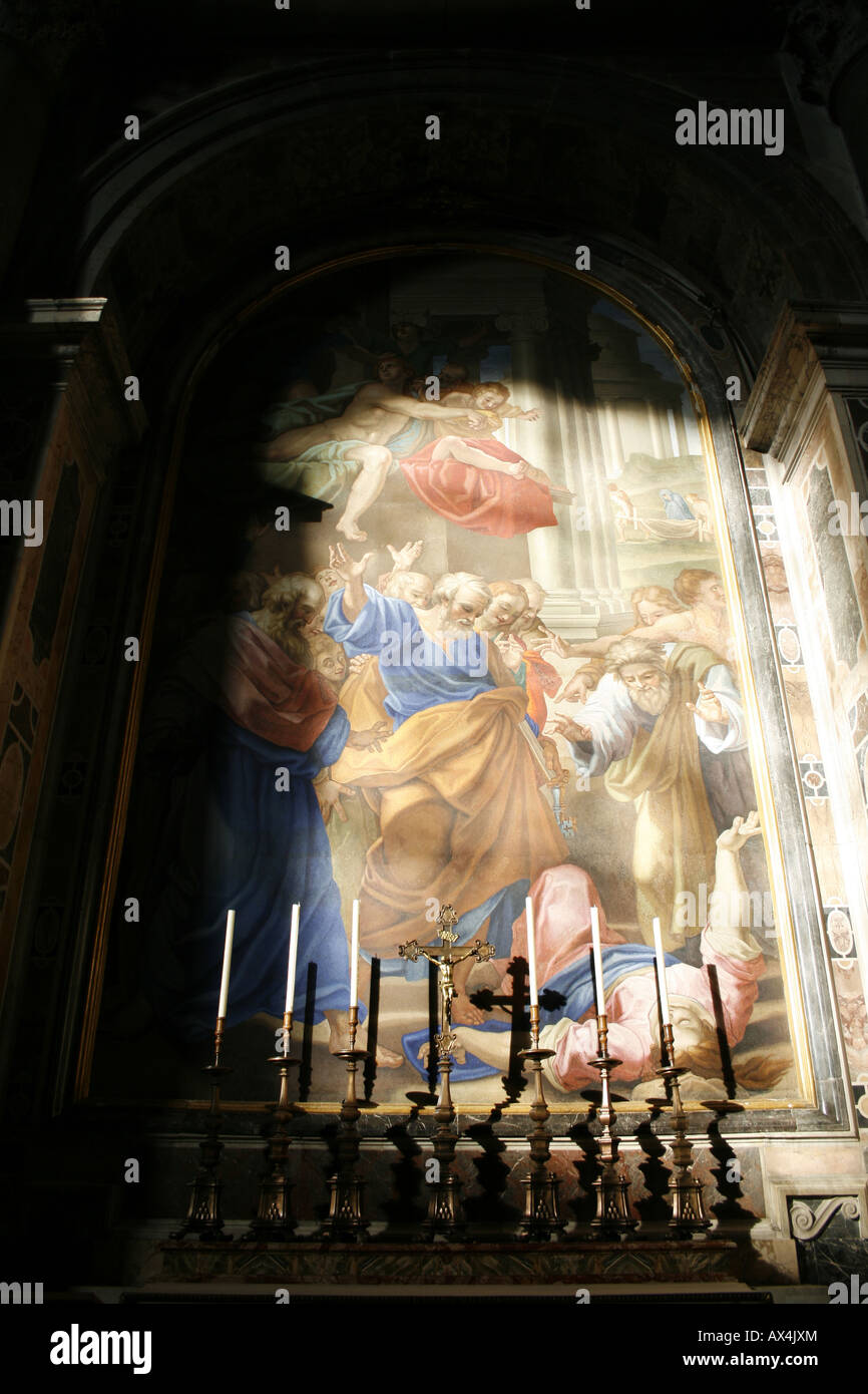 Autel de la crucifixion de saint pierre Banque de photographies et d ...