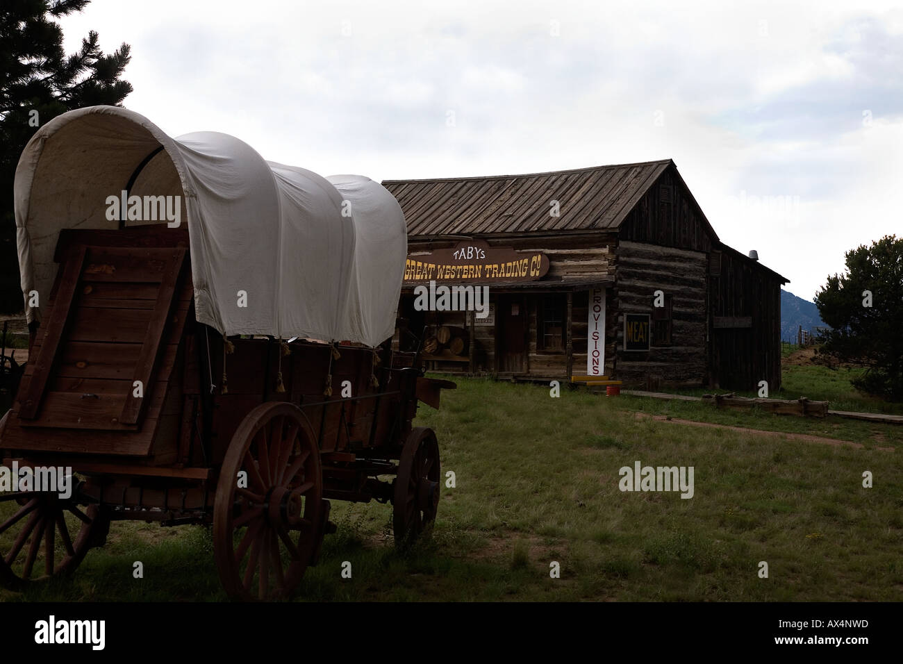Western covered wagon Banque de photographies et d’images à haute ...