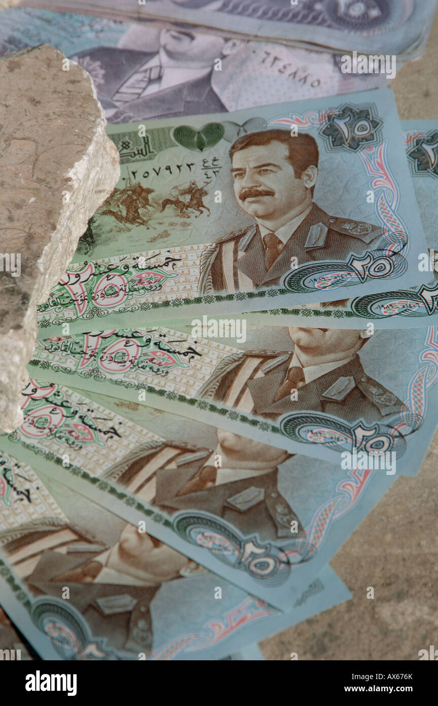 Saddam hussein portrait Banque de photographies et d’images à haute ...