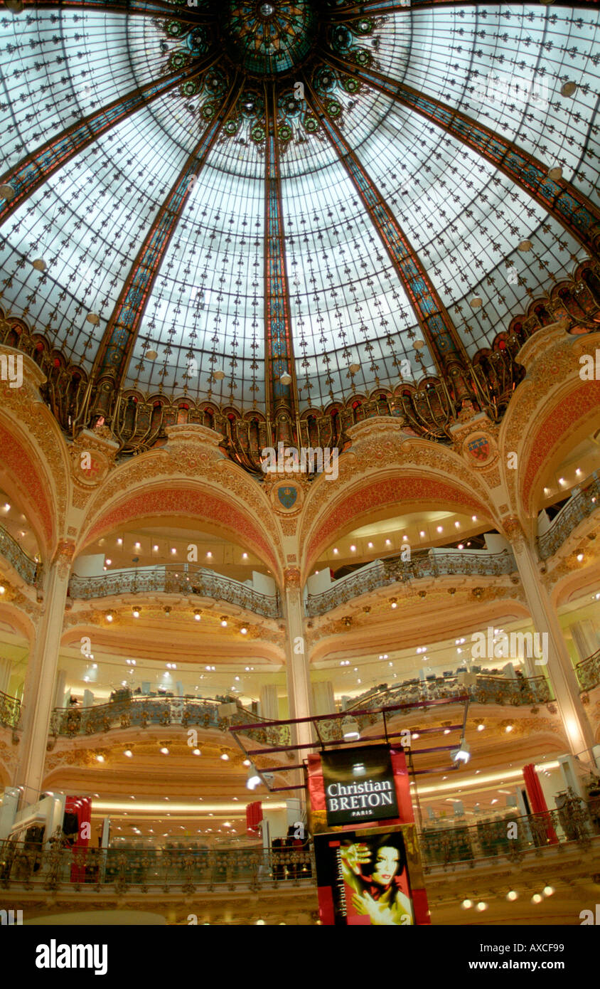 Ceiling galeries lafayette paris france Banque de photographies et d ...