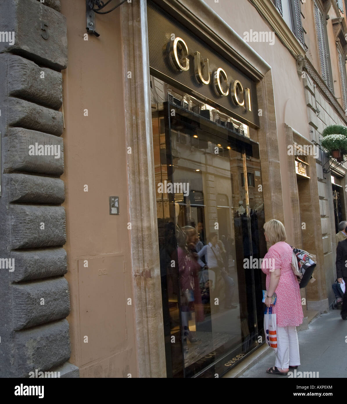 Gucci rome Banque de photographies et d’images à haute résolution - Alamy