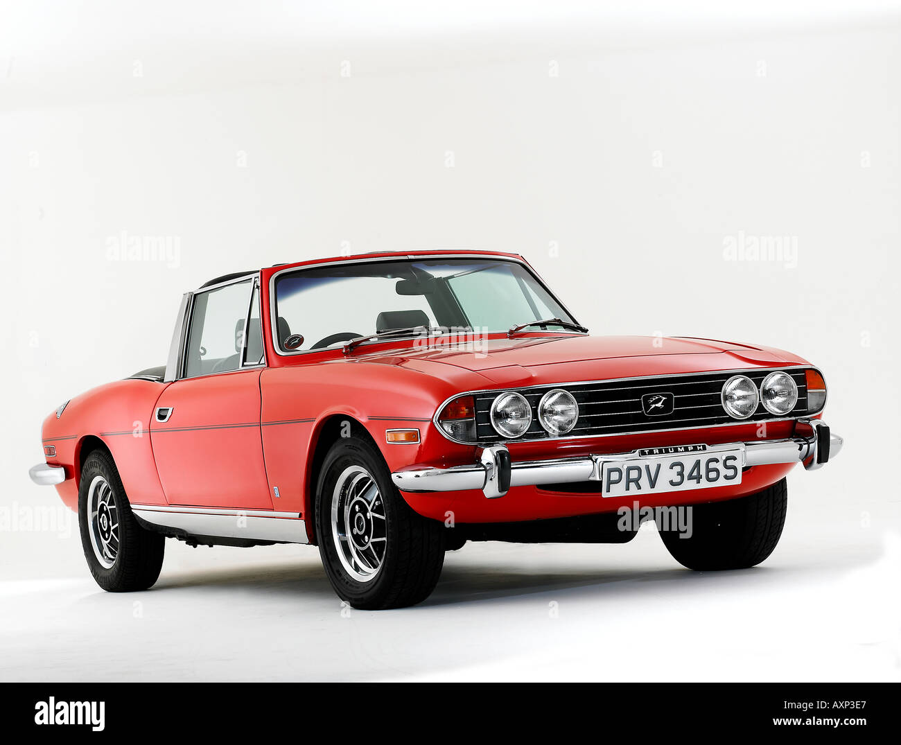 Red triumph stag car Banque de photographies et d’images à haute ...