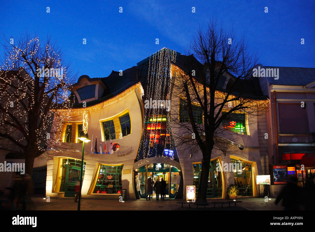 Crooked House (la maison tordue (Krzywy Domek), Sopot, Pologne Photo Stock - Alamy