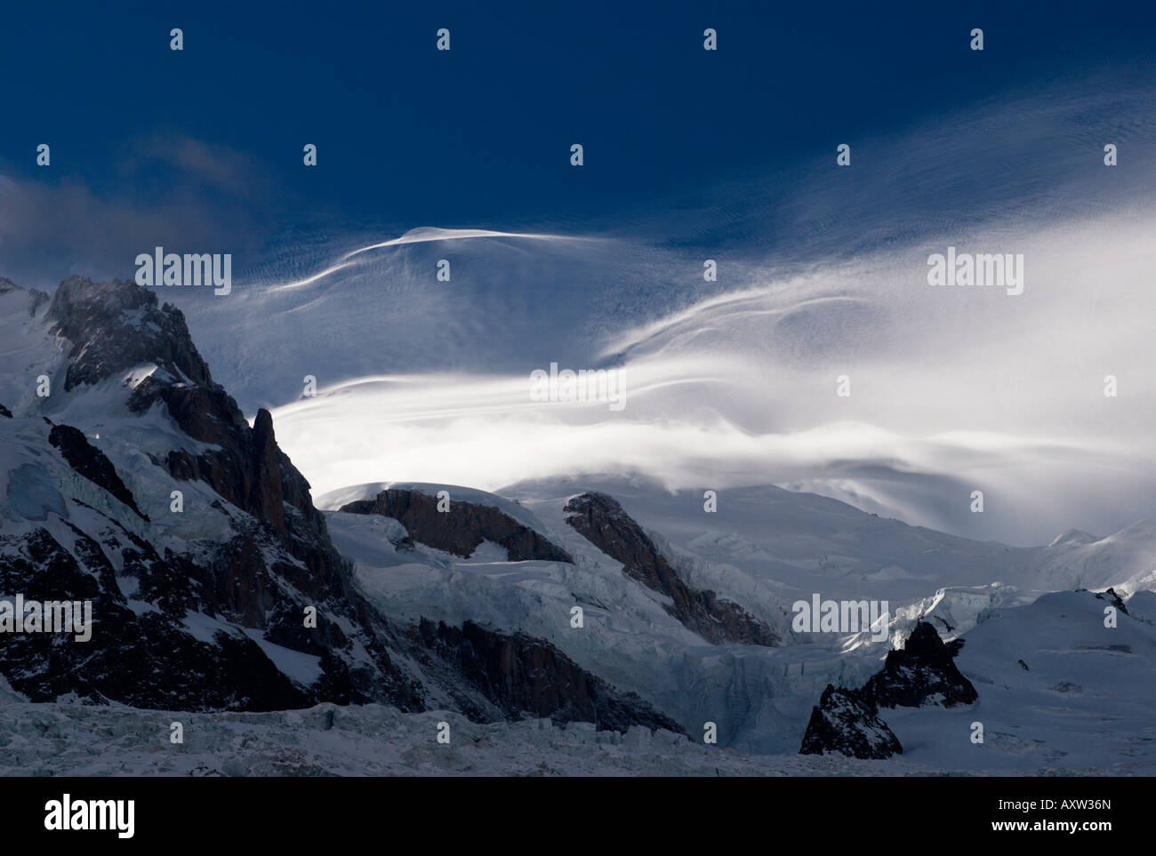 Jet Stream des vents violents sur le Mont-Blanc (4810m), la plus haute ...