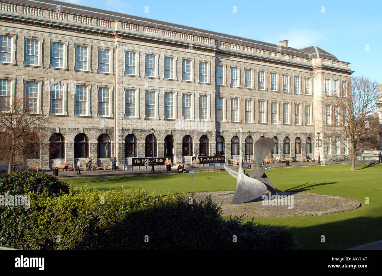 Trinity College Library Building Dublin Irlande le célèbre Livre de ...