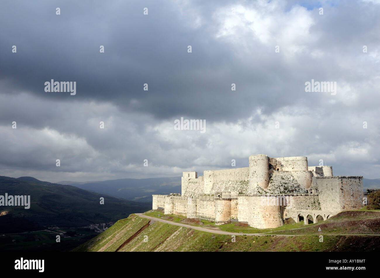 Le "Krak des Chevaliers", un château médiéval utilisé par les croisés ...