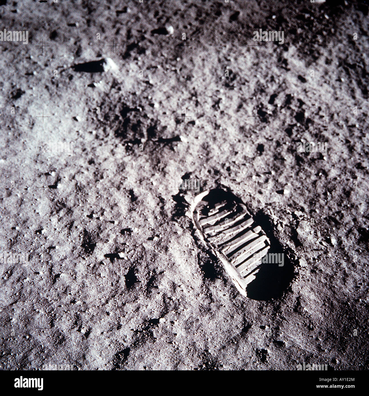 Neil armstrong sur la lune Banque de photographies et d’images à haute ...
