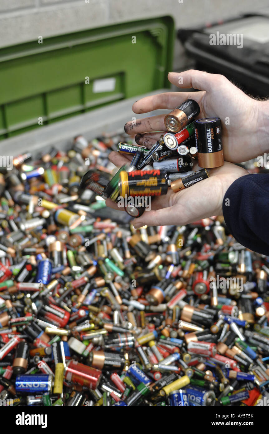 Recyclage des piles Banque de photographies et d’images à haute ...