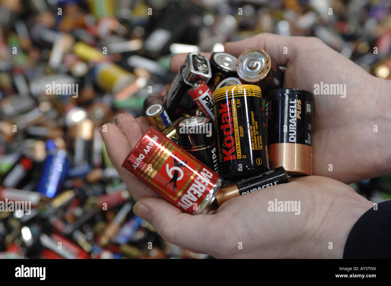 Recyclage des piles Banque de photographies et d’images à haute ...