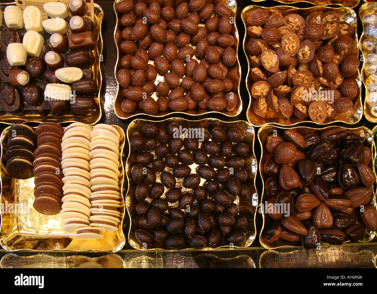 Expensive biscuits Banque de photographies et d’images à haute ...