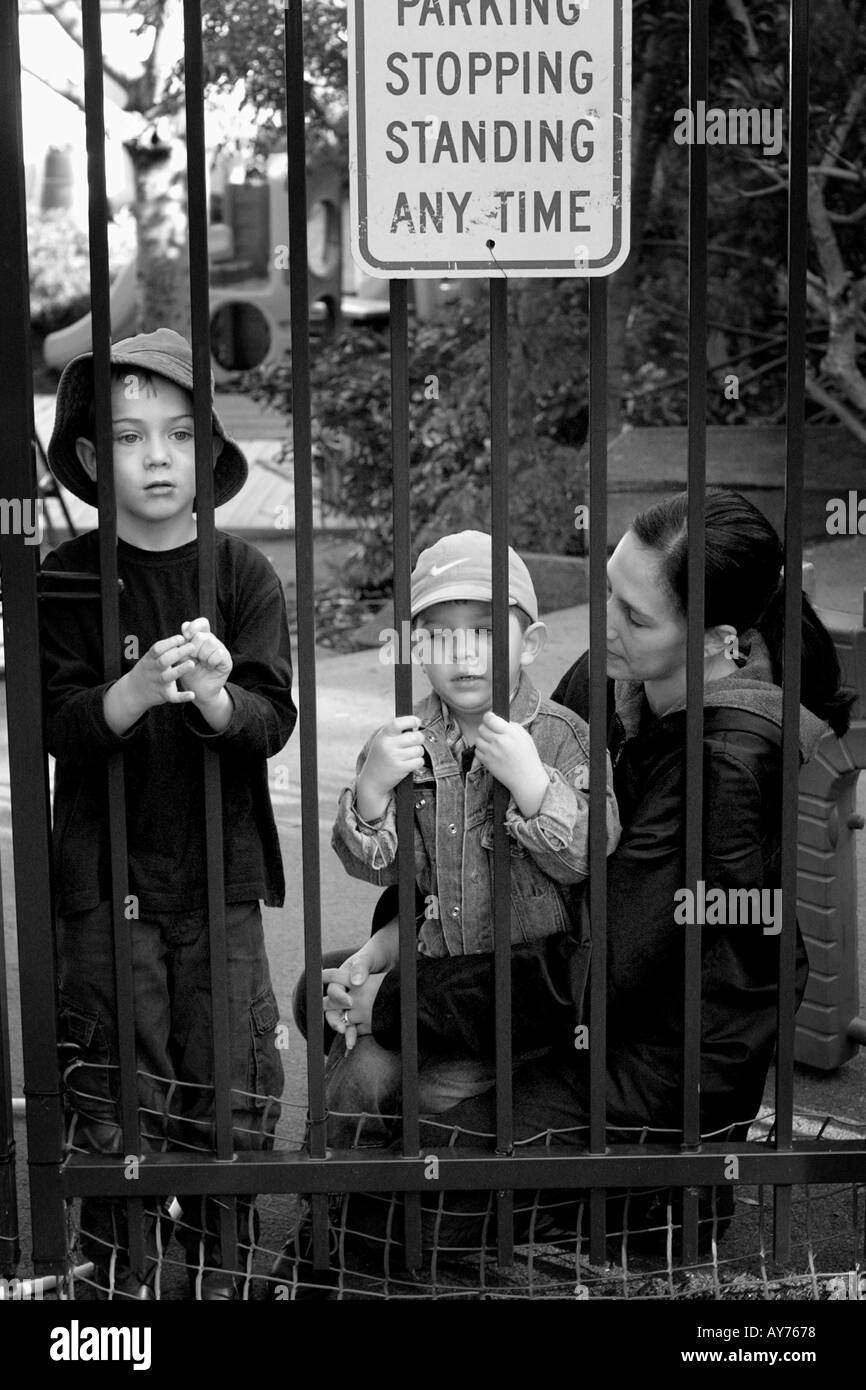 école maternelle Banque d'images noir et blanc - Page 2 - Alamy