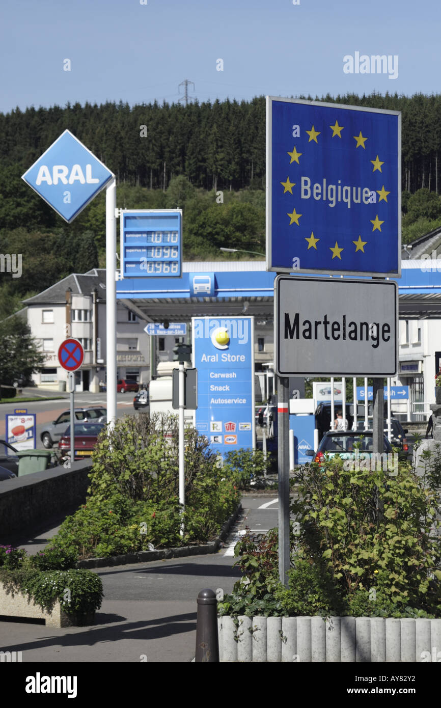 Panneau à l'entrée du village de Martelange Belgique venant du Grand ...