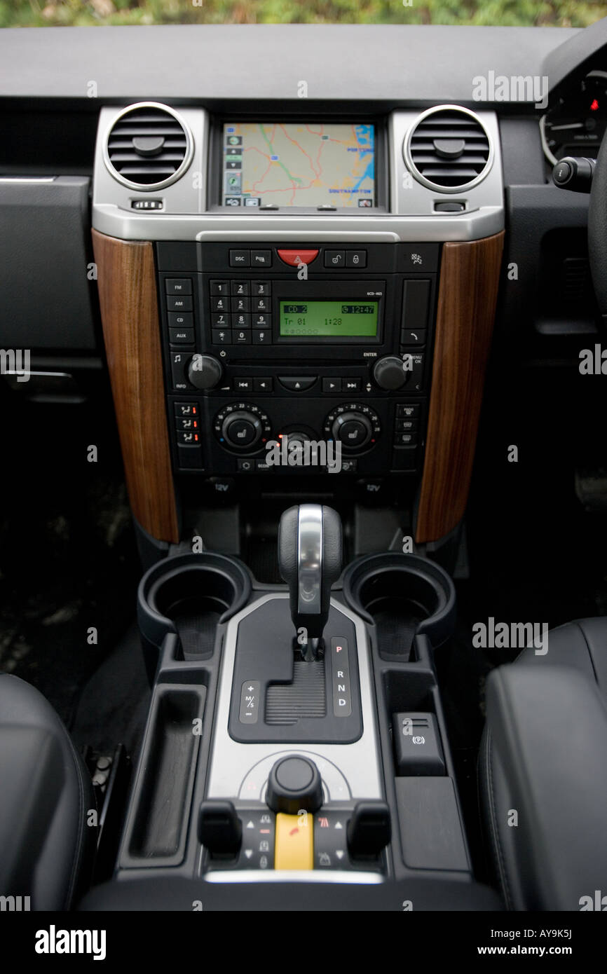 Land rover discovery 3 three Banque de photographies et d’images à ...