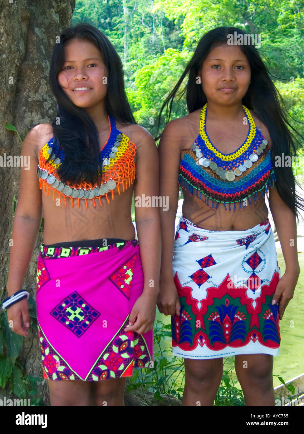 Embera Girls Drua Panama Banque De Photographies Et Dimages à Haute Résolution Alamy