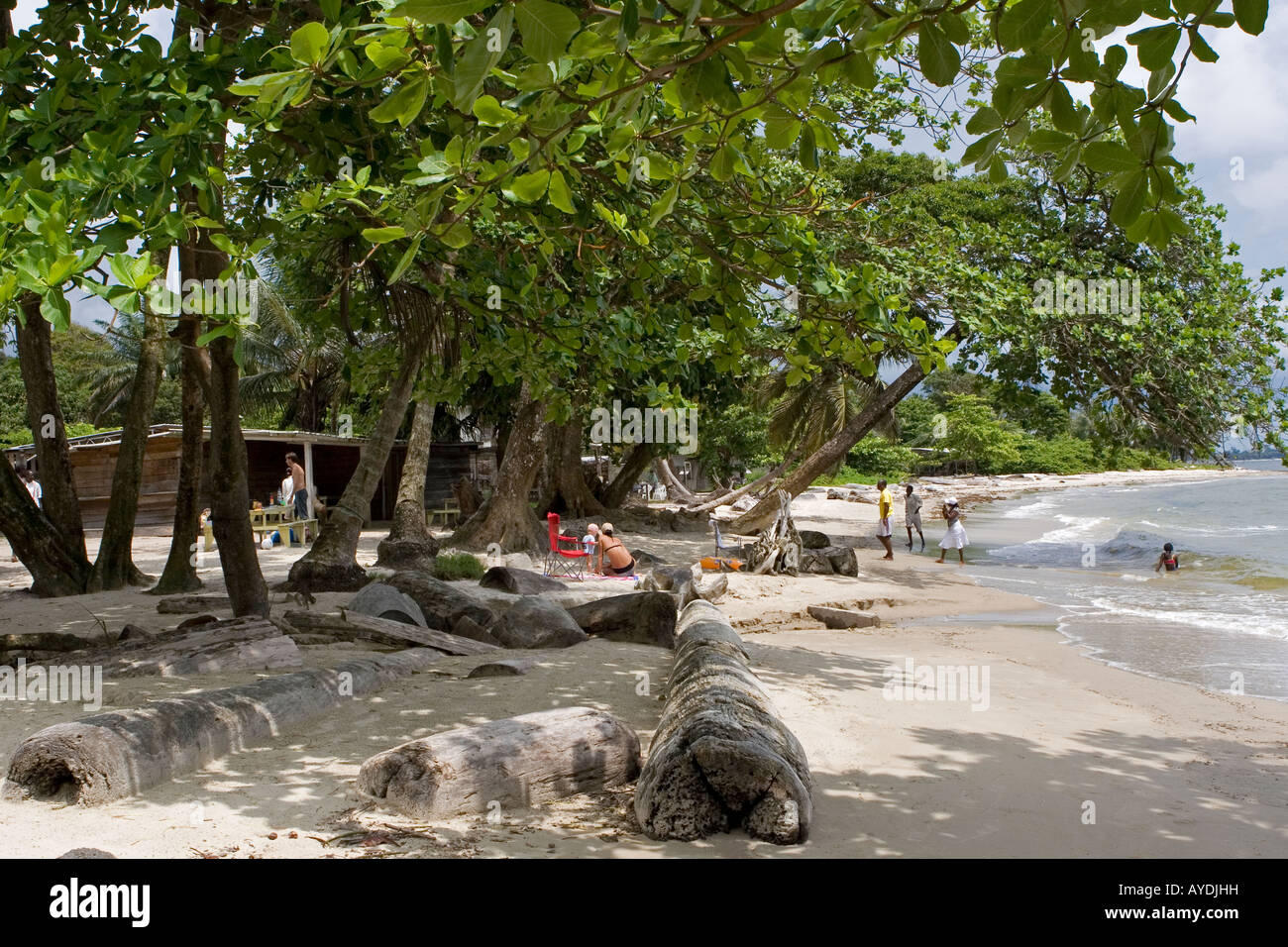 Libreville gabon beach Banque de photographies et d’images à haute ...