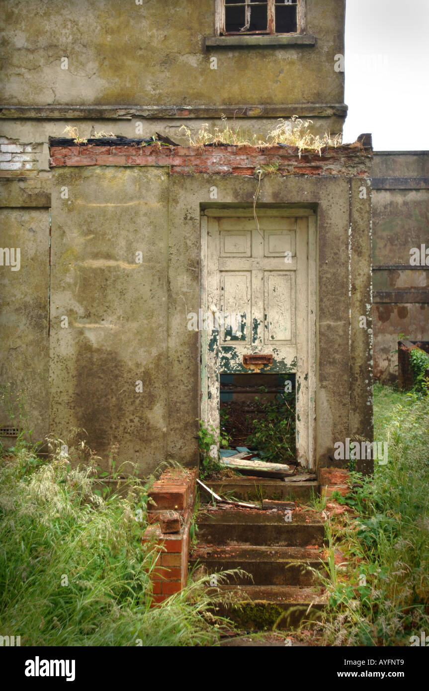 Les ruines de RAF YATESBURY ENTRE CALNE ET MARLBOROUGH DANS LE ...