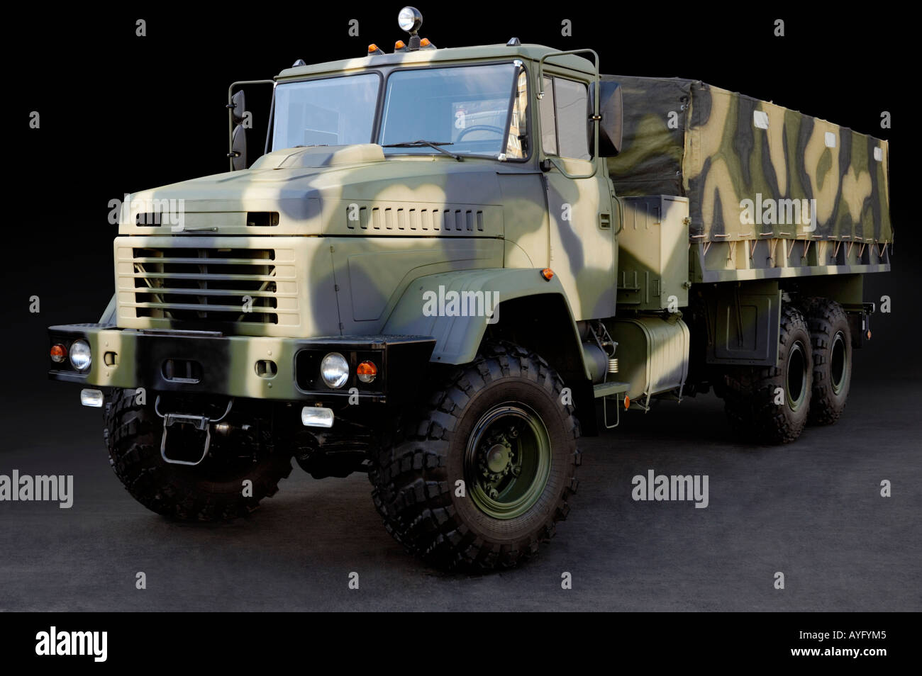 Camion militaire armée de terre Banque de photographies et d’images à haute résolution - Alamy