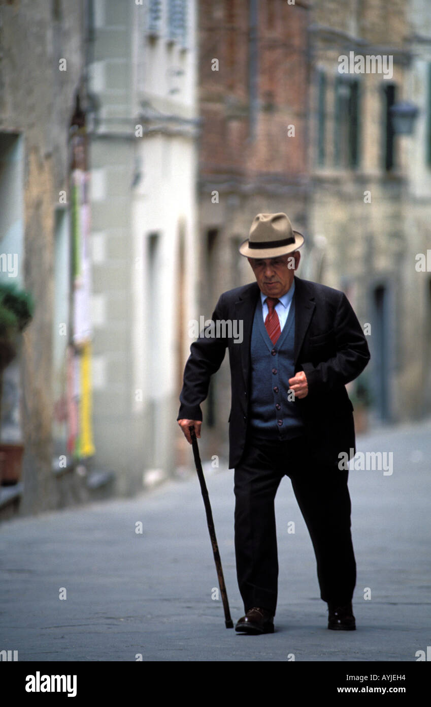 Vieil homme italien Banque de photographies et d’images à haute ...