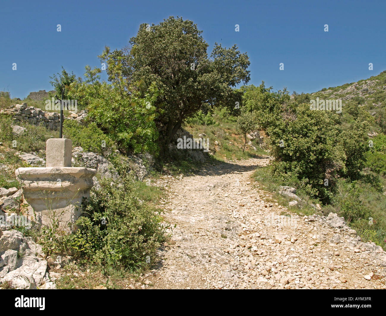 Route caillouteuse Banque de photographies et d’images à haute ...