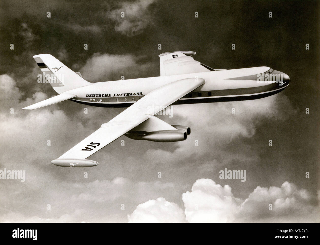 Passenger plane 1950s Banque de photographies et d’images à haute ...