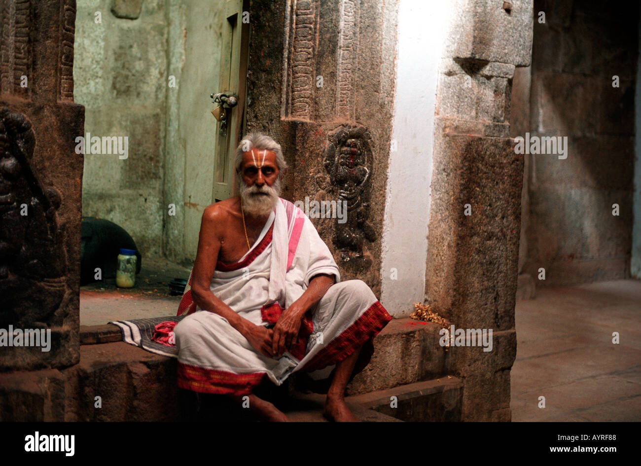 Brahmin temple Banque de photographies et d’images à haute résolution ...