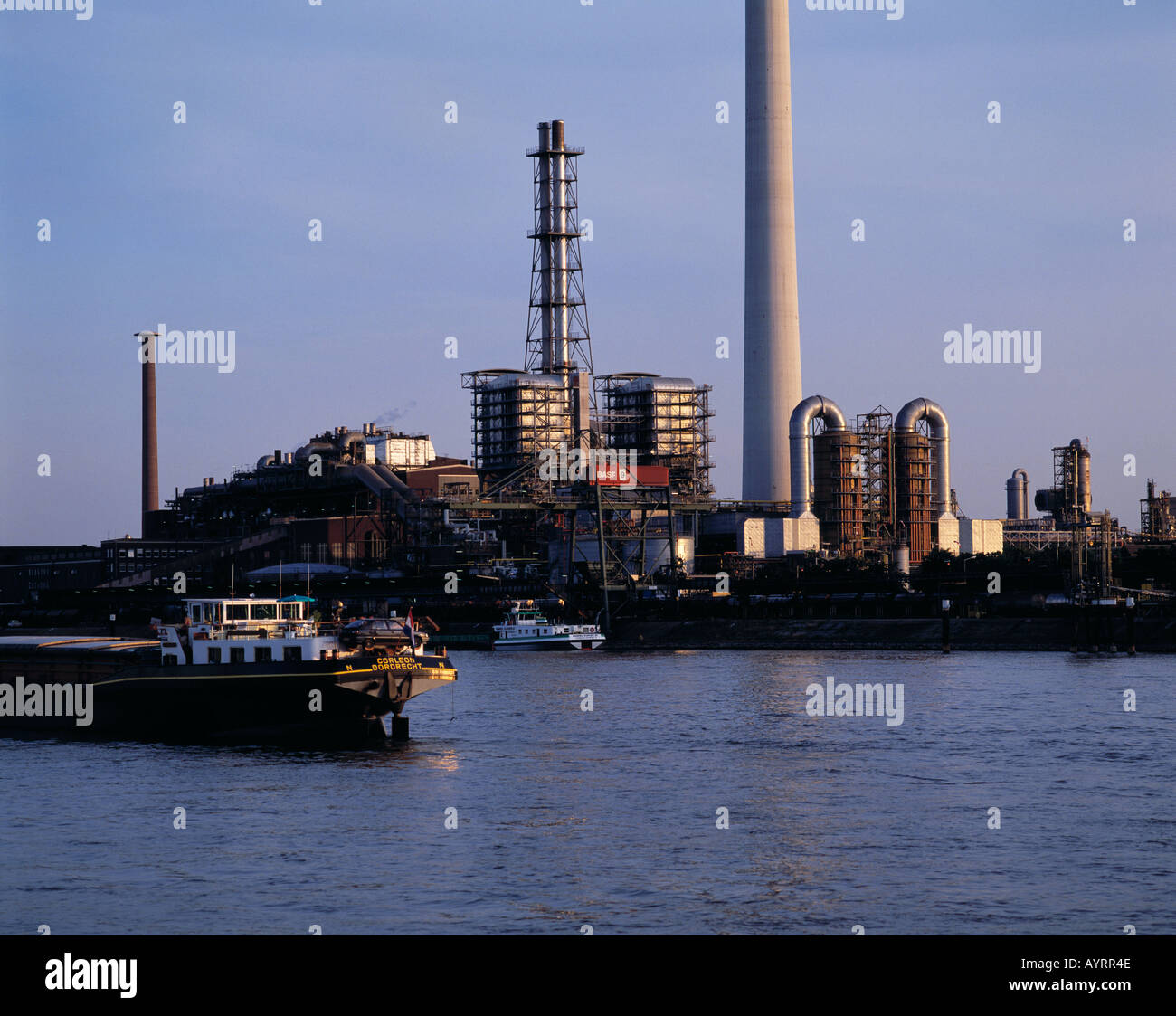 Ludwigshafen plant basf Banque de photographies et d’images à haute ...