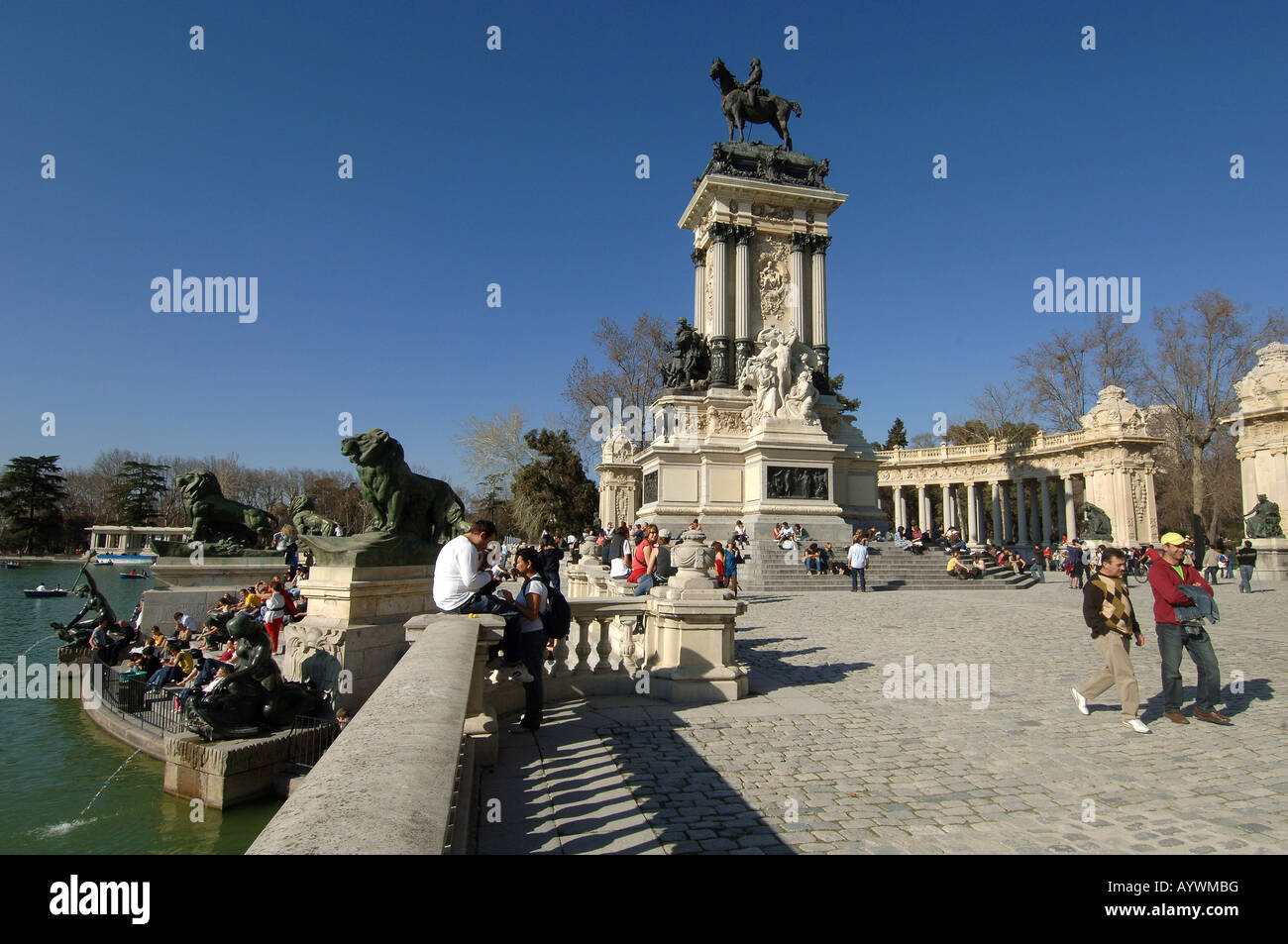 Monument du parc du retiro Banque de photographies et d’images à haute ...