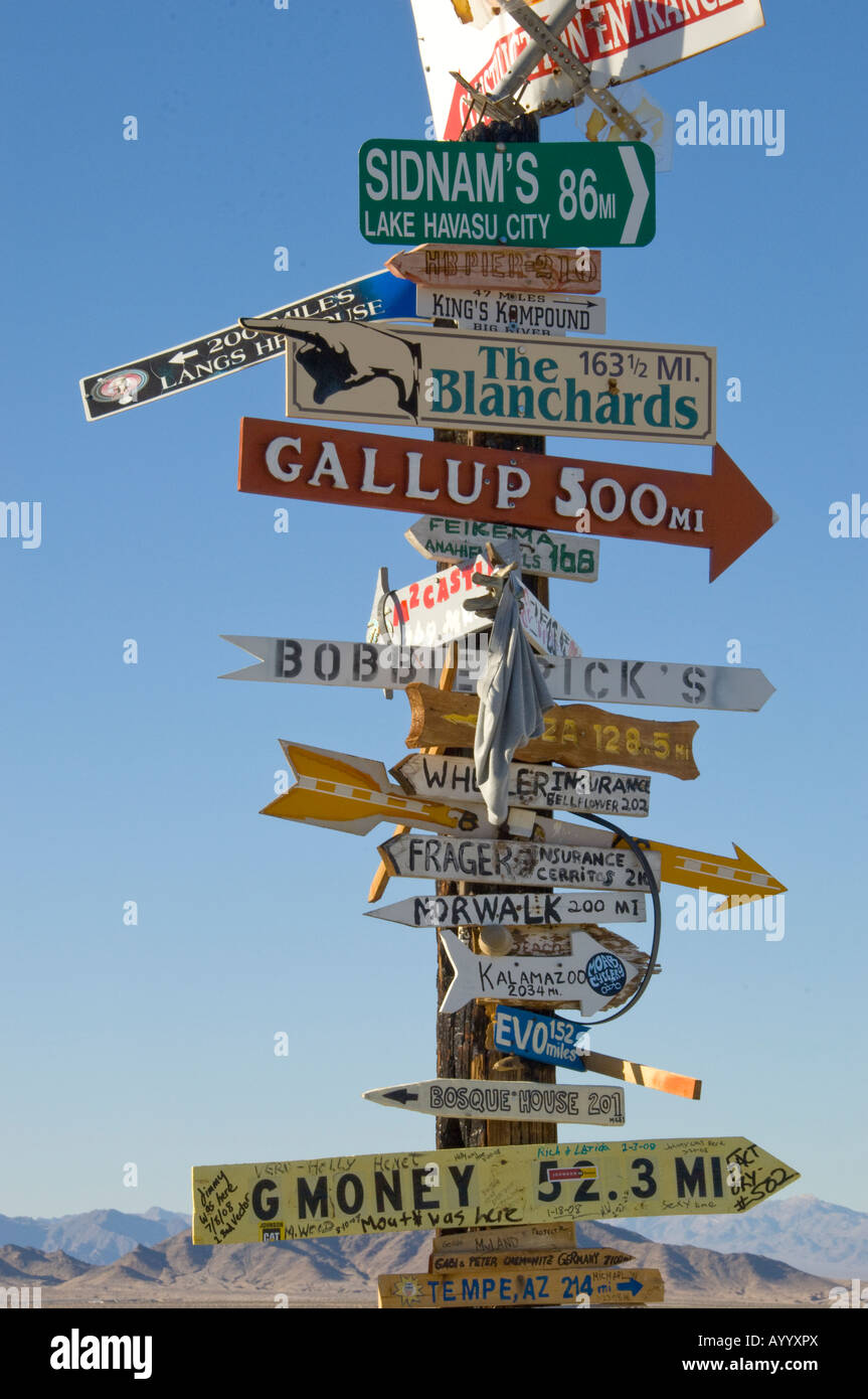 Crazy signs Banque de photographies et d’images à haute résolution - Alamy