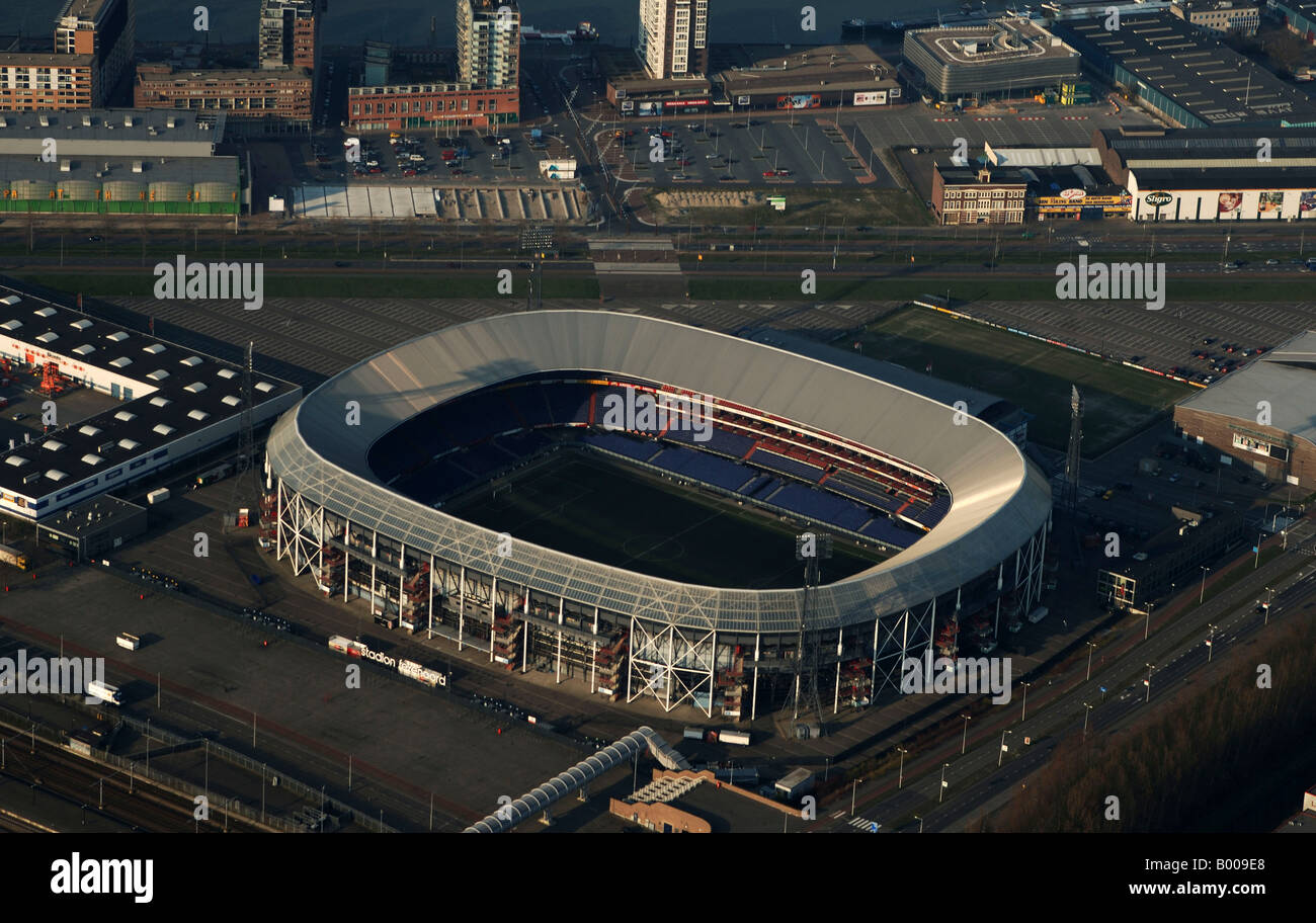 Feyenoord stadium Banque de photographies et d’images à haute ...