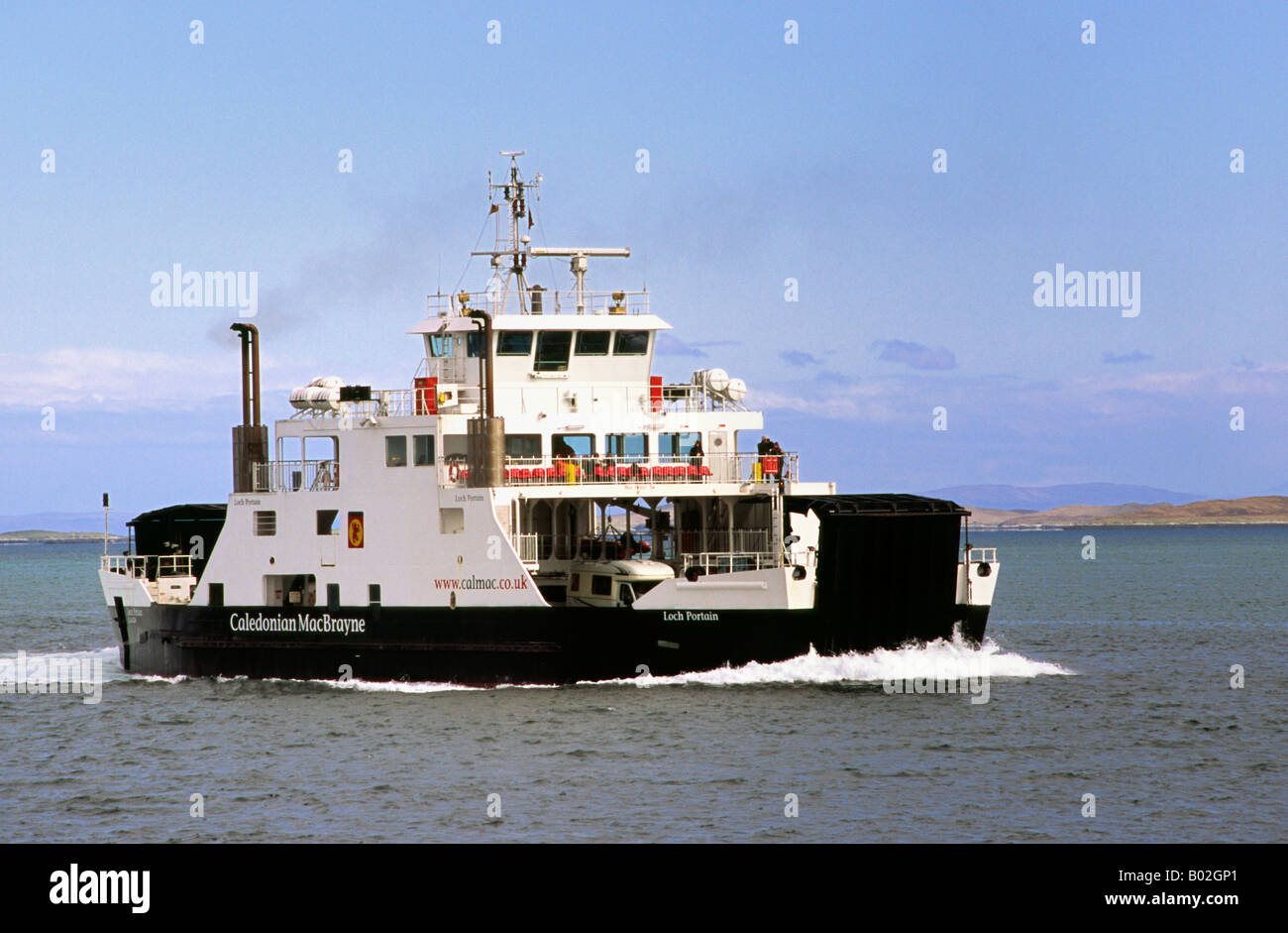 Calmac ferry de berneray à harris Banque de photographies et d’images à ...
