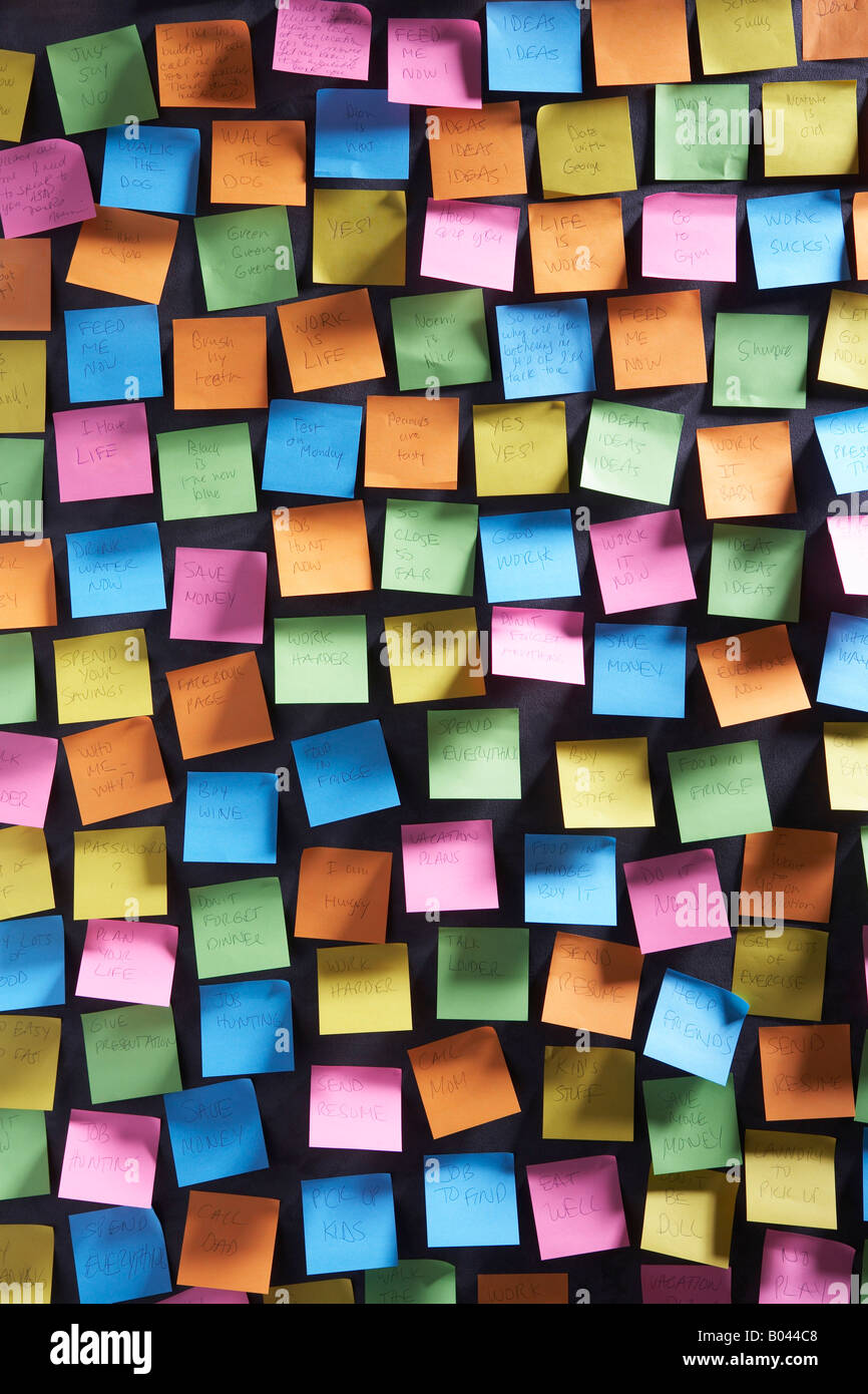 Note Post It Sur Le Mur Banque d'image et photos - Alamy