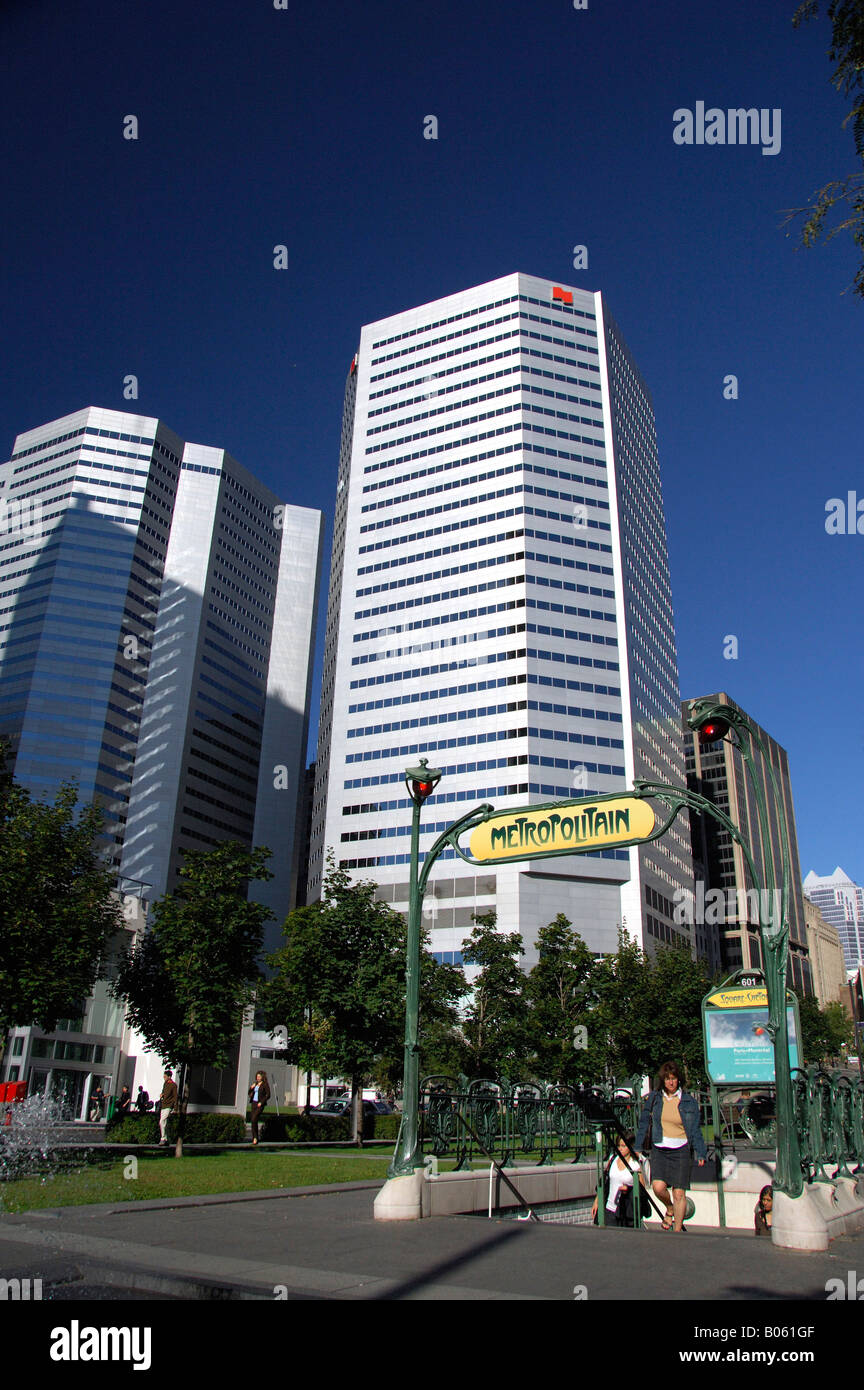 Canada, Québec, Montréal. La station de métro Square Victoria, avec d ...
