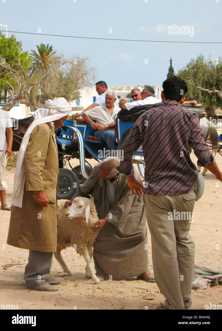 Market midoun djerba tunisia Banque de photographies et d’images à ...