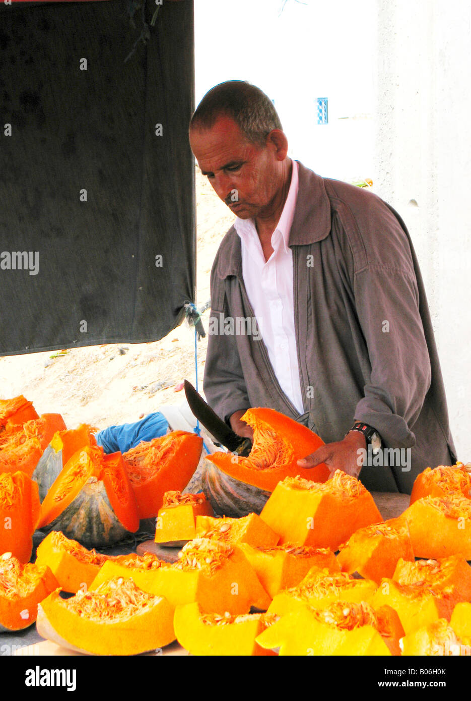 Market midoun tunisia Banque de photographies et d’images à haute ...