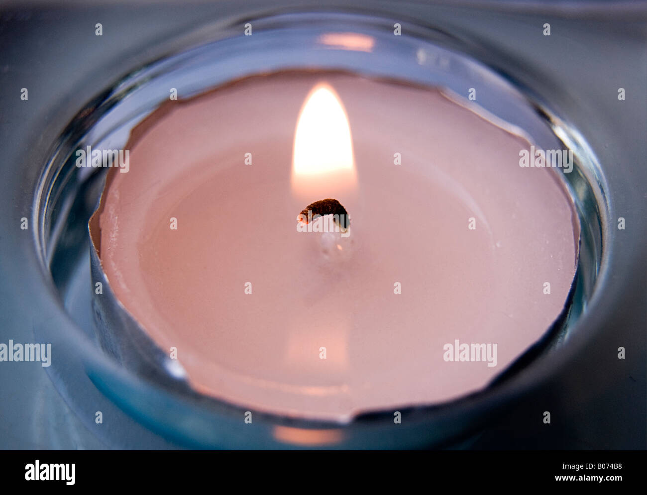 Bougeoir photophore en verre Banque de photographies et d’images à ...