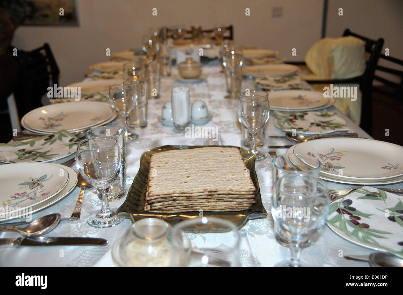 Set de table pour un repas de fête juive de la Pâque sur Photo Stock ...